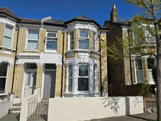 2 Bedroom Apartment Flat