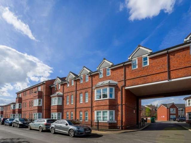 2 Bedroom Apartment Flat