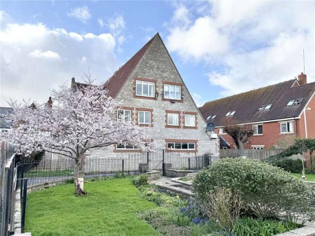 2 Bedroom Apartment Flat