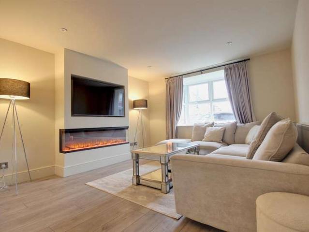 2 Bedroom Apartment Flat