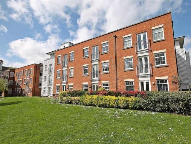 2 Bedroom Apartment Flat