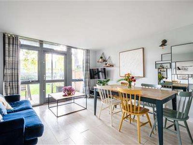 2 Bedroom Apartment Flat