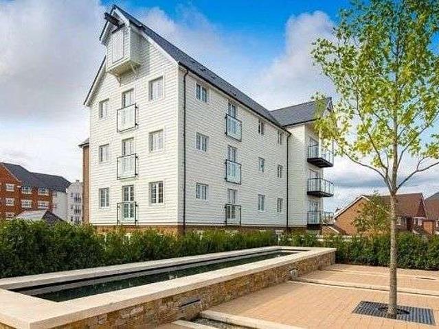 2 Bedroom Apartment Flat
