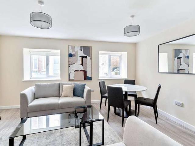 2 Bedroom Apartment Flat