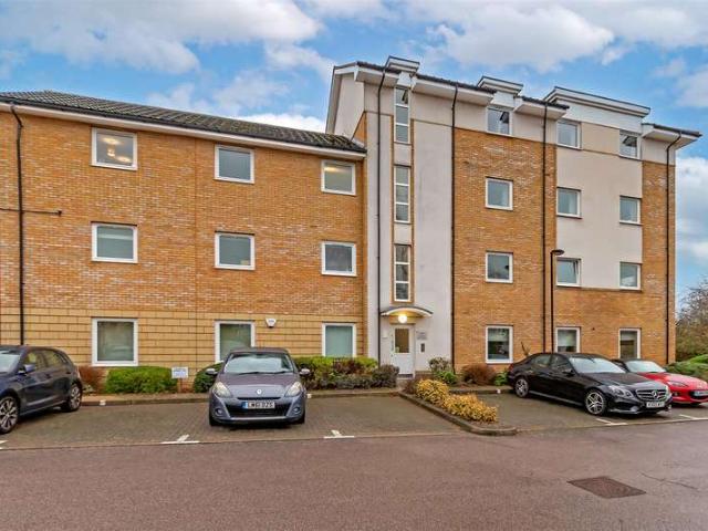 2 Bedroom Apartment Flat