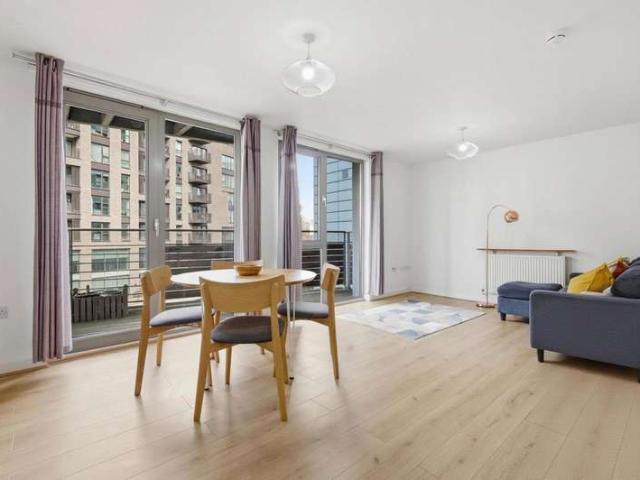 2 Bedroom Apartment Flat