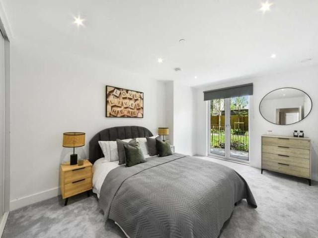 2 Bedroom Apartment Flat