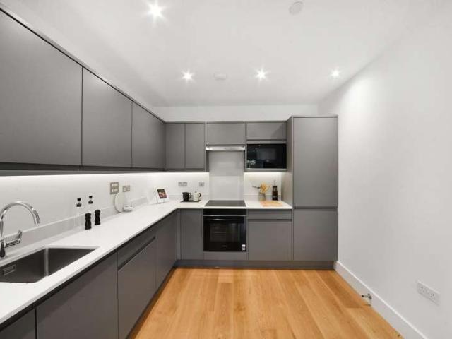 2 Bedroom Apartment Flat