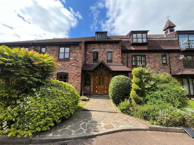 2 Bedroom Apartment Flat