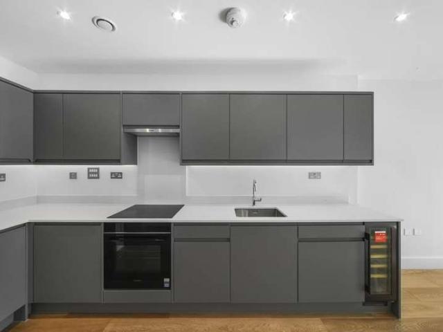 2 Bedroom Apartment Flat