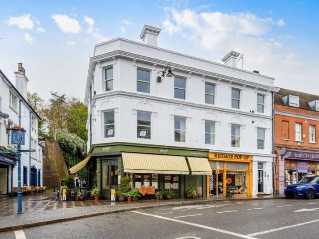 2 Bedroom Apartment Flat