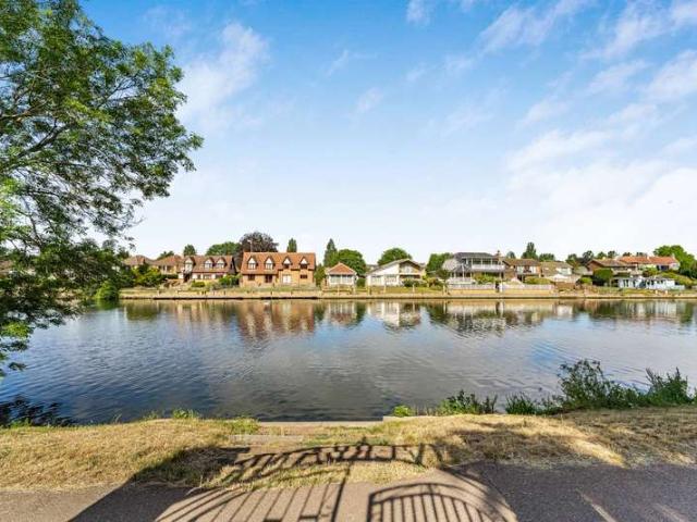 2 Bedroom Apartment Flat