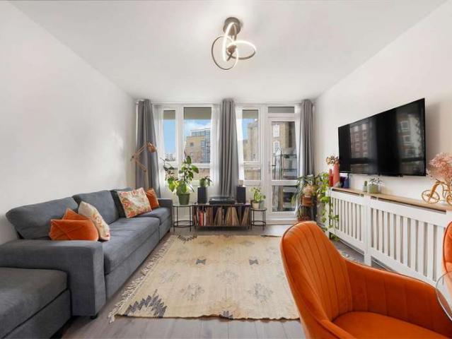 2 Bedroom Apartment Flat