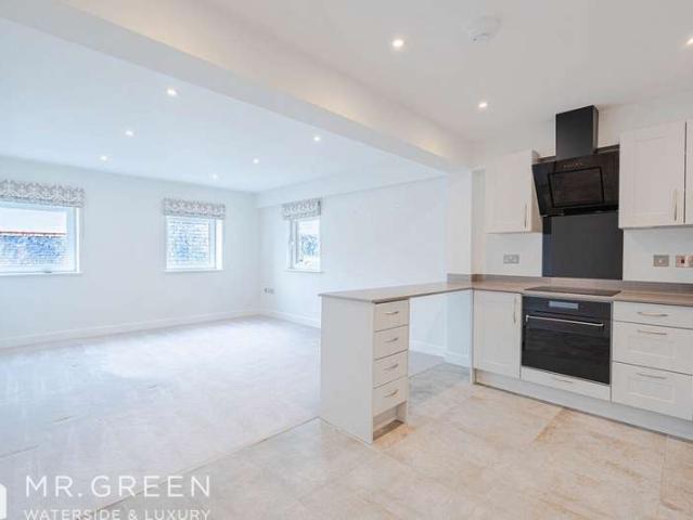 2 Bedroom Apartment Flat