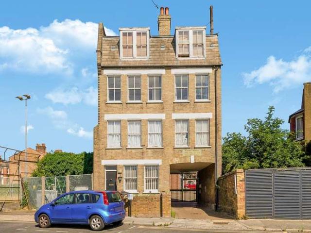 2 Bedroom Apartment Flat