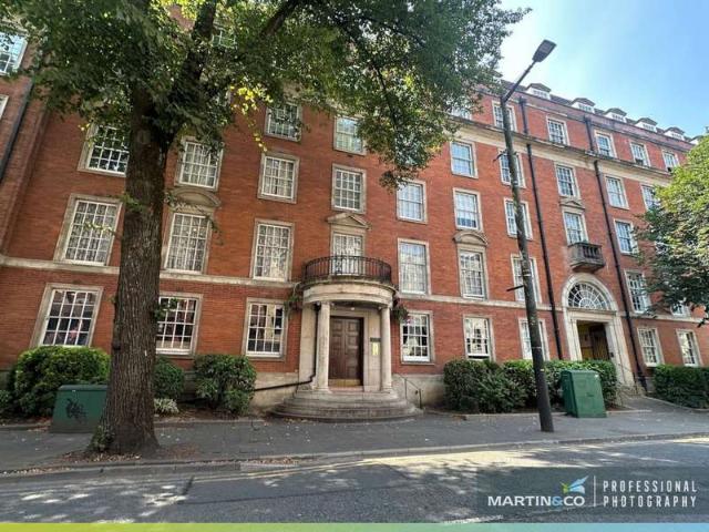2 Bedroom Apartment Flat