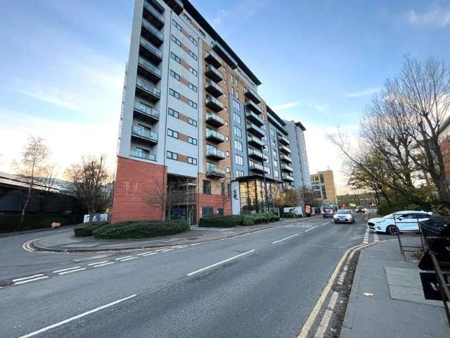 2 Bedroom Apartment Flat