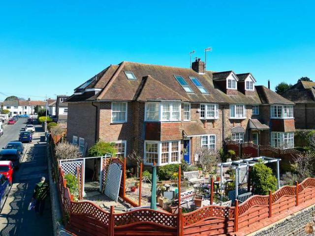 2 Bedroom Apartment Flat
