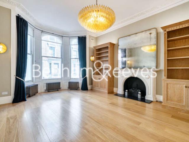 2 Bedroom Apartment Flat