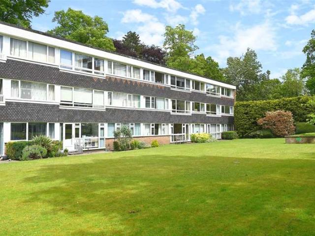2 Bedroom Apartment Flat