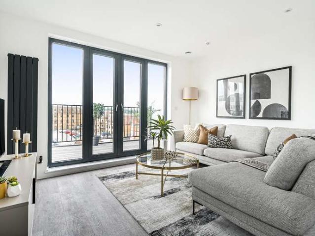 2 Bedroom Apartment Flat