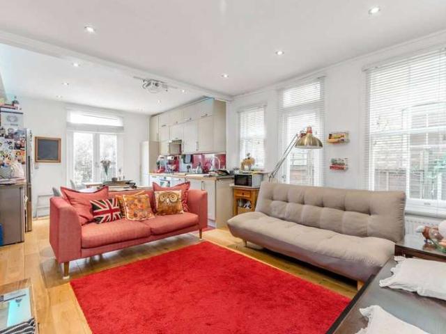 2 Bedroom Apartment Flat