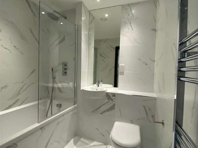 2 Bedroom Apartment Flat