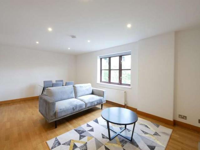 2 Bedroom Apartment Flat