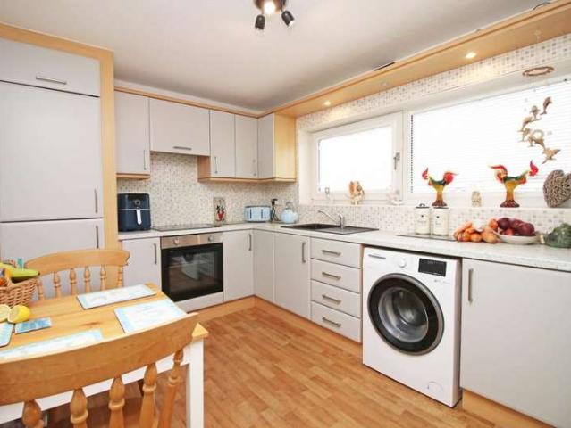2 Bedroom Apartment Flat