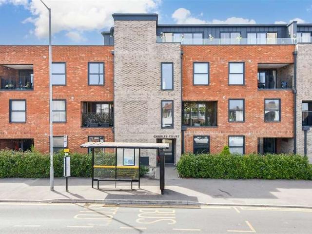 2 Bedroom Apartment Flat