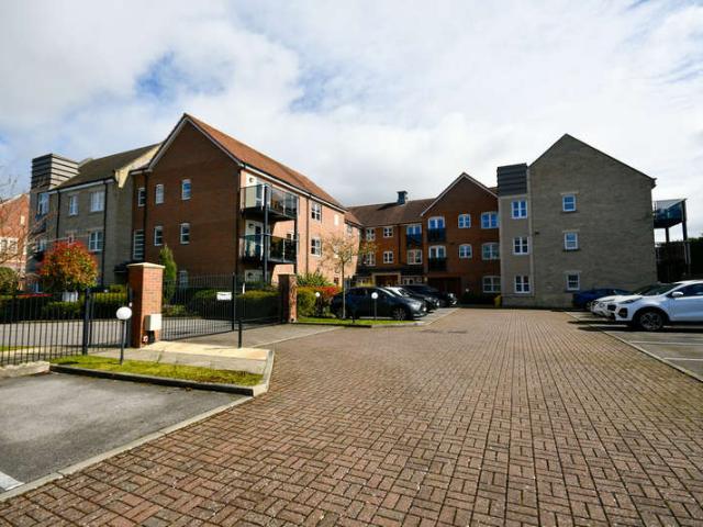 2 Bedroom Apartment Flat