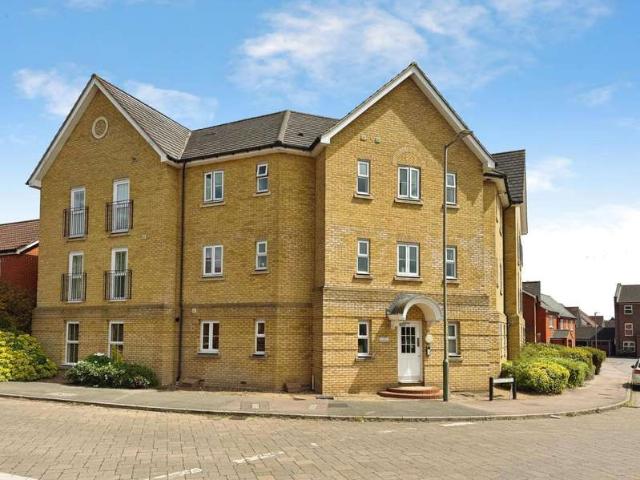 2 Bedroom Apartment Flat