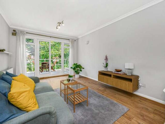 2 Bedroom Apartment Flat