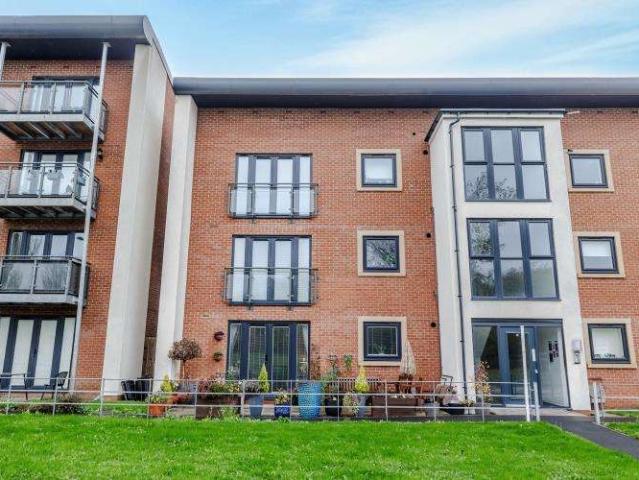 2 Bedroom Apartment Flat