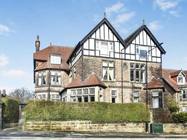 2 Bedroom Apartment Flat