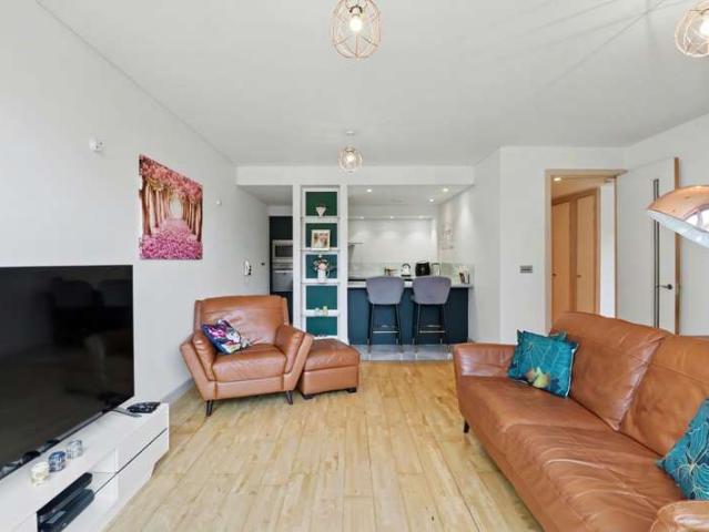 2 Bedroom Apartment Flat
