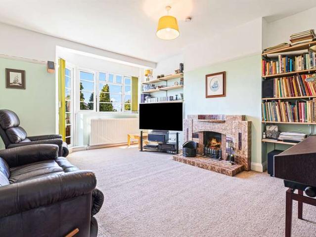 2 Bedroom Apartment Flat