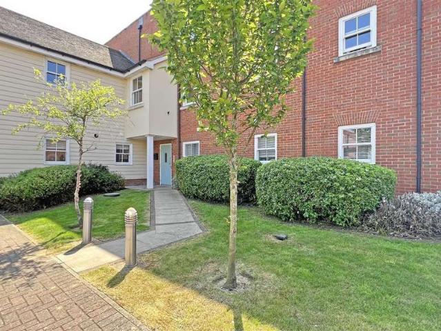2 Bedroom Apartment Flat