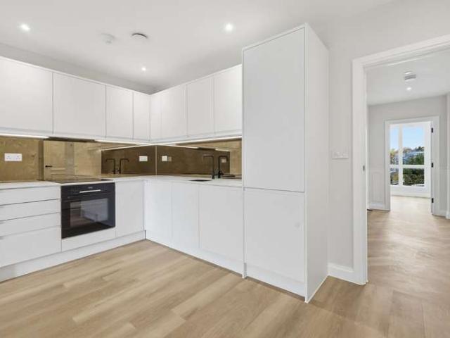 2 Bedroom Apartment Flat