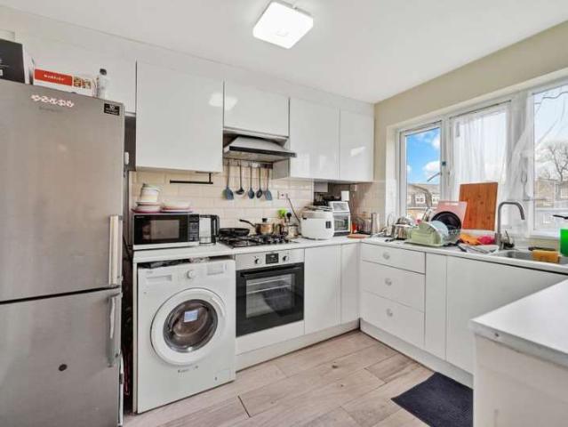 2 Bedroom Apartment Flat