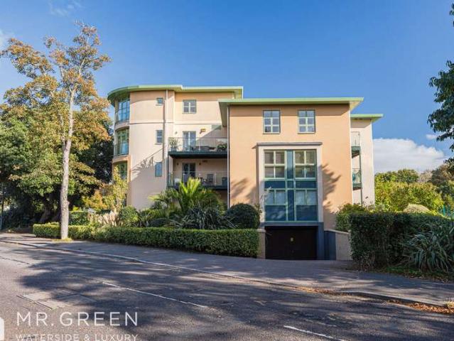 2 Bedroom Apartment Flat