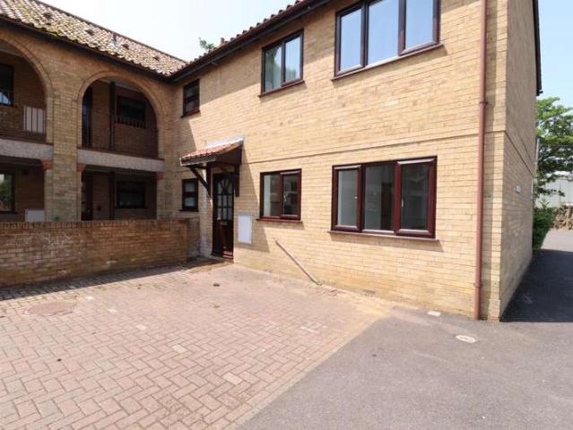 2 Bedroom Apartment Flat