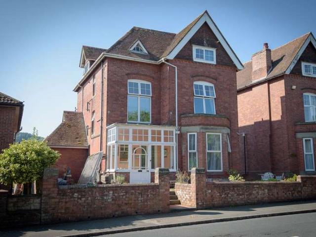 2 Bedroom Apartment Flat