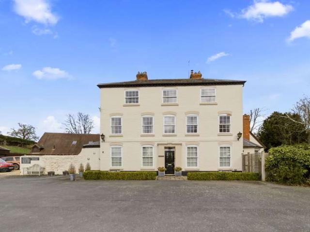 2 Bedroom Apartment Flat