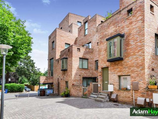 2 Bedroom Apartment Flat