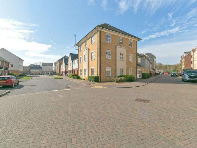 2 Bedroom Apartment Flat