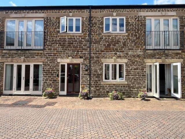 2 Bedroom Apartment Flat