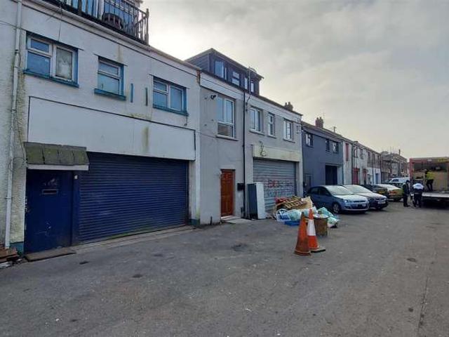 2 Bedroom Apartment Flat