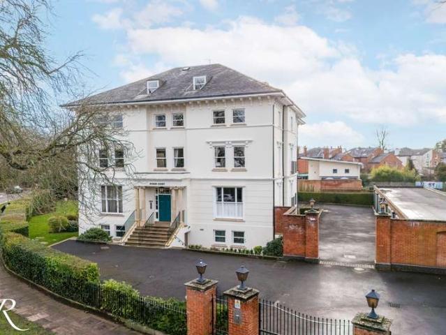 2 Bedroom Apartment Flat