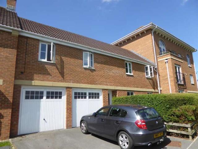 2 Bedroom Apartment Flat